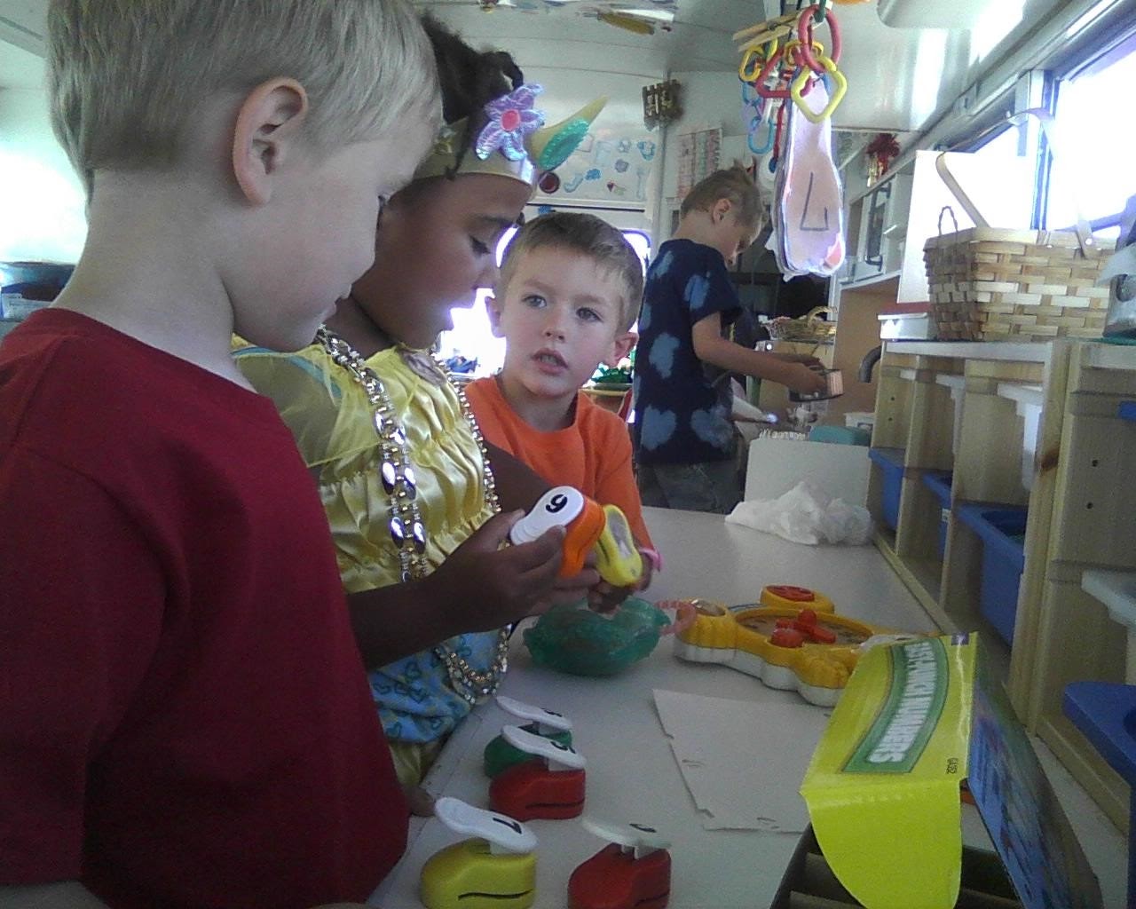 Classroom On Wheels (COW Bus) – Community Chest, Inc.